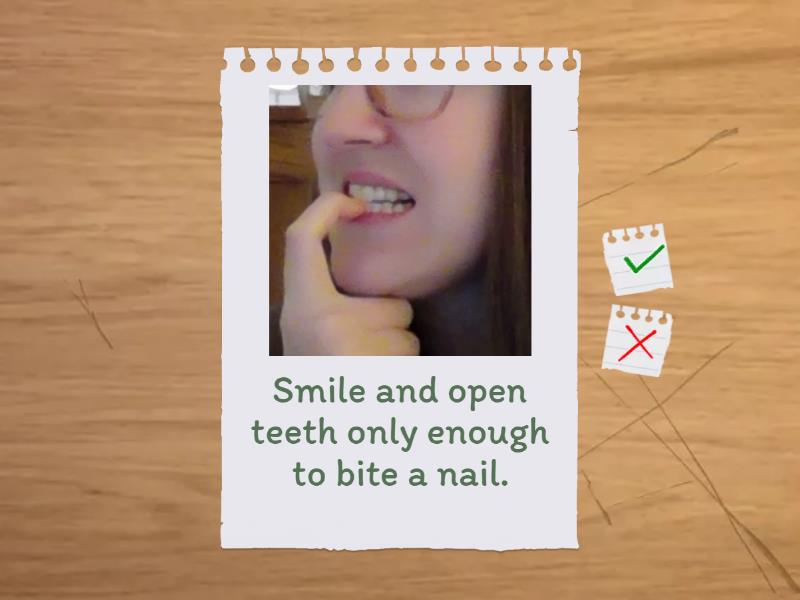 Short Vowel Flashcards with Key-words and Hand Gestures - Flash cards